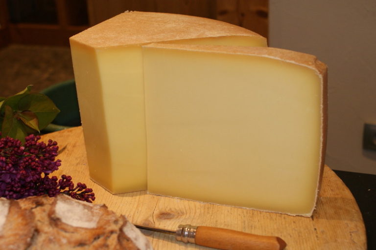 10 fromages français moins connus qu’il faut absolument essayer